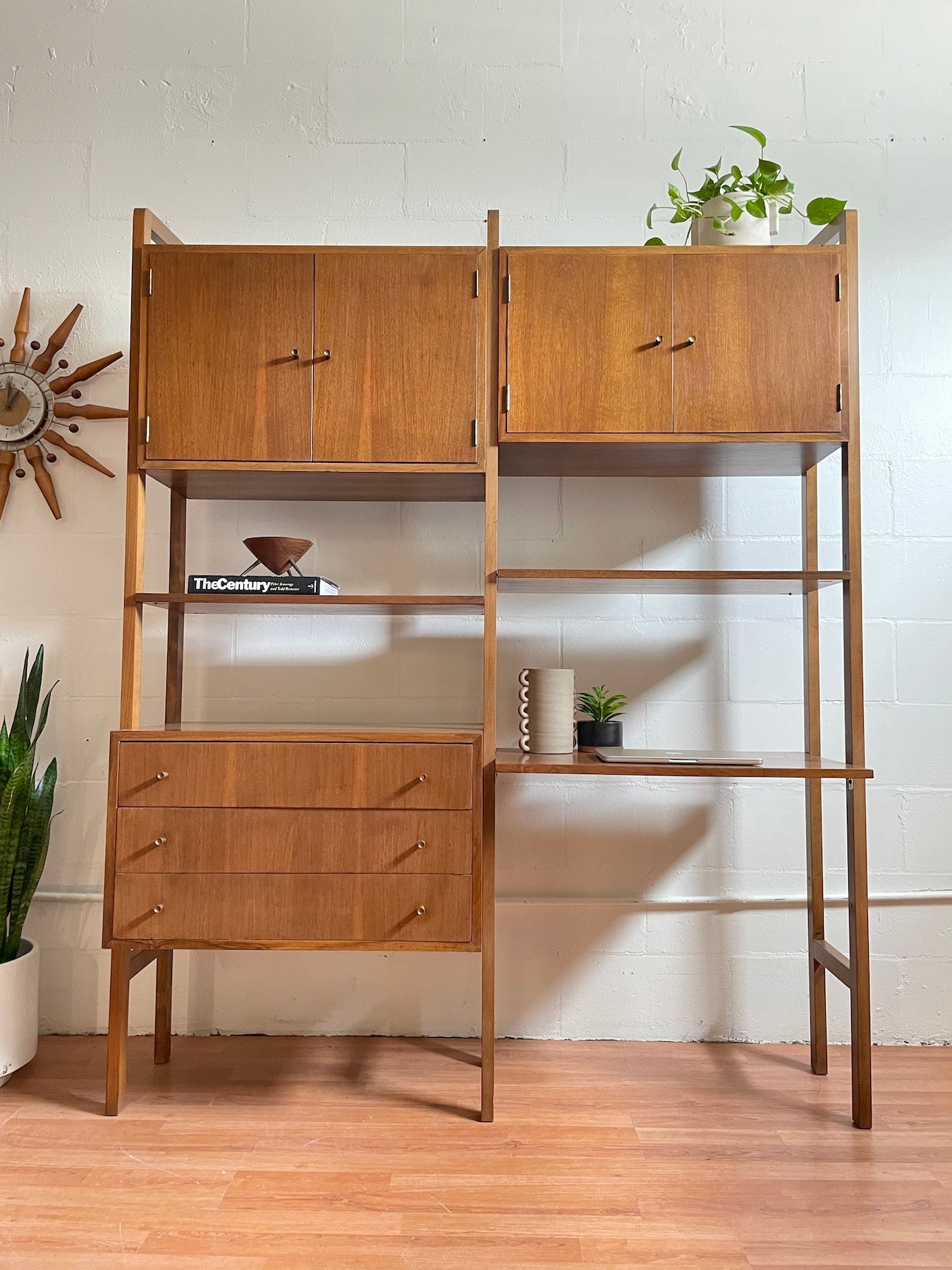Mid century modular shelving unit – Warehaus Orlando