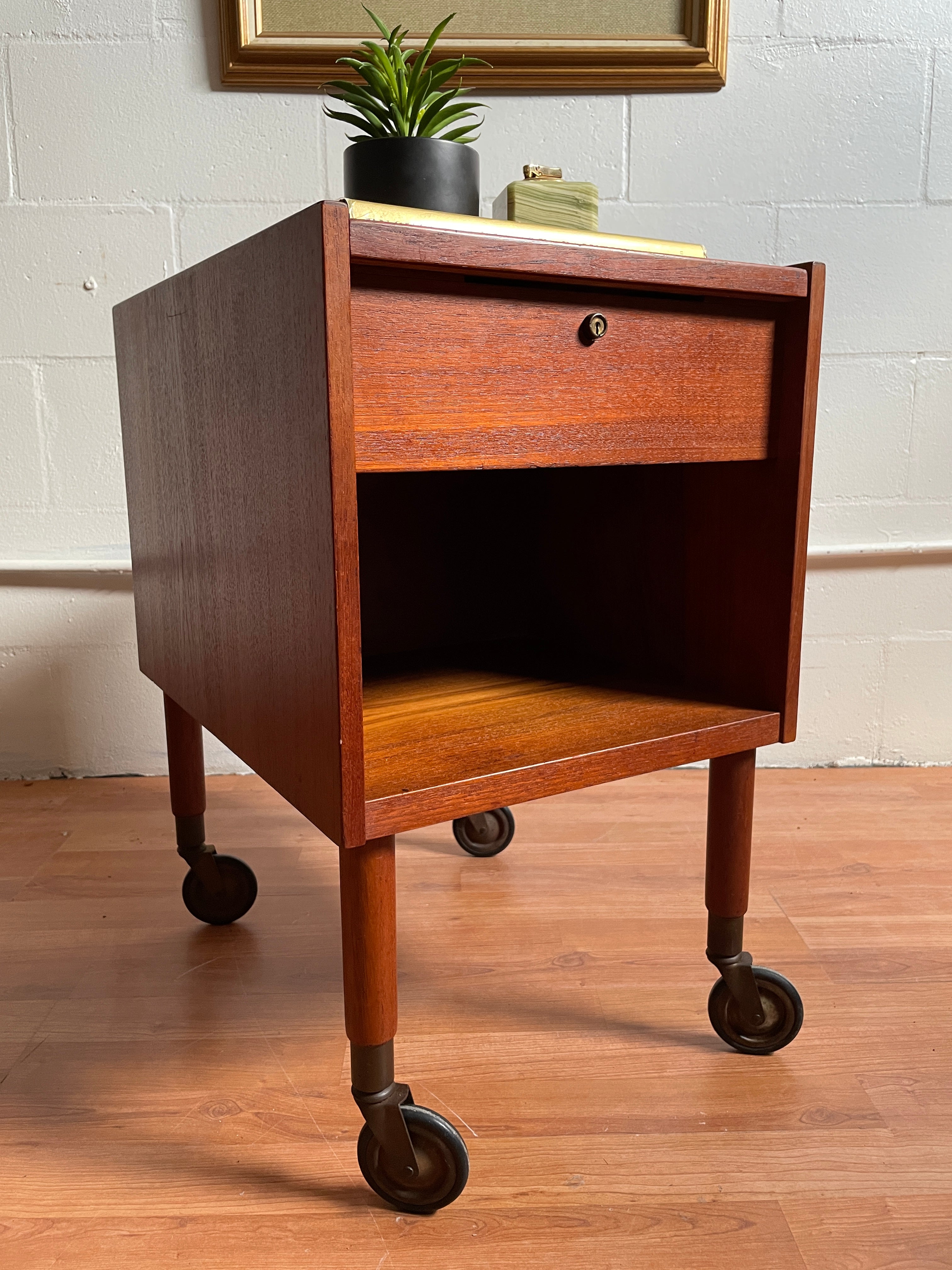 Teak Rolling Bar Table – Warehaus Orlando